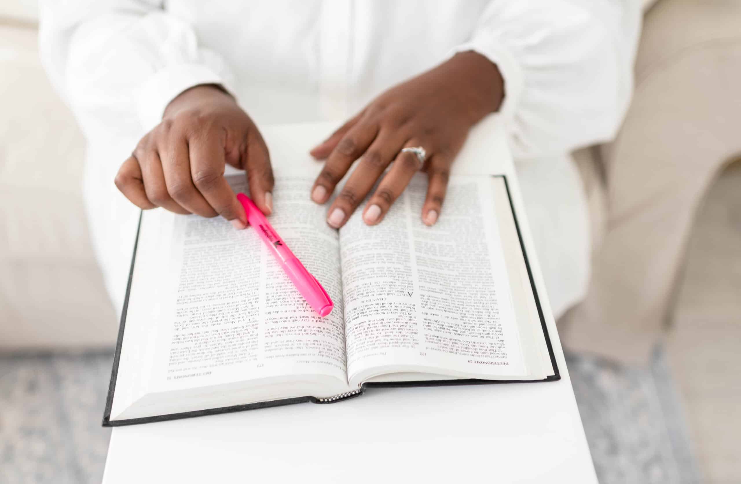4 Reasons Why It's Important To Read The Bible Daily - Her Faith Walk, LLC